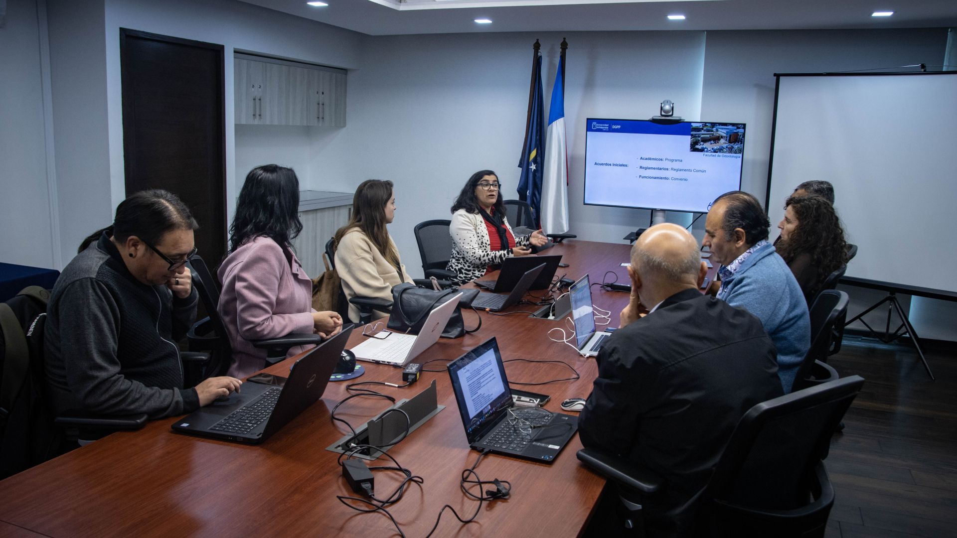 Universidad de Valparaíso - La UV colabora con el CIES en el diseño y desarrollo del primer ...
